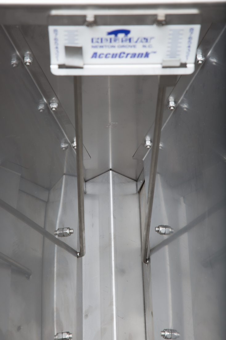 Finish Feeders - Stainless Steel | Hog Slat