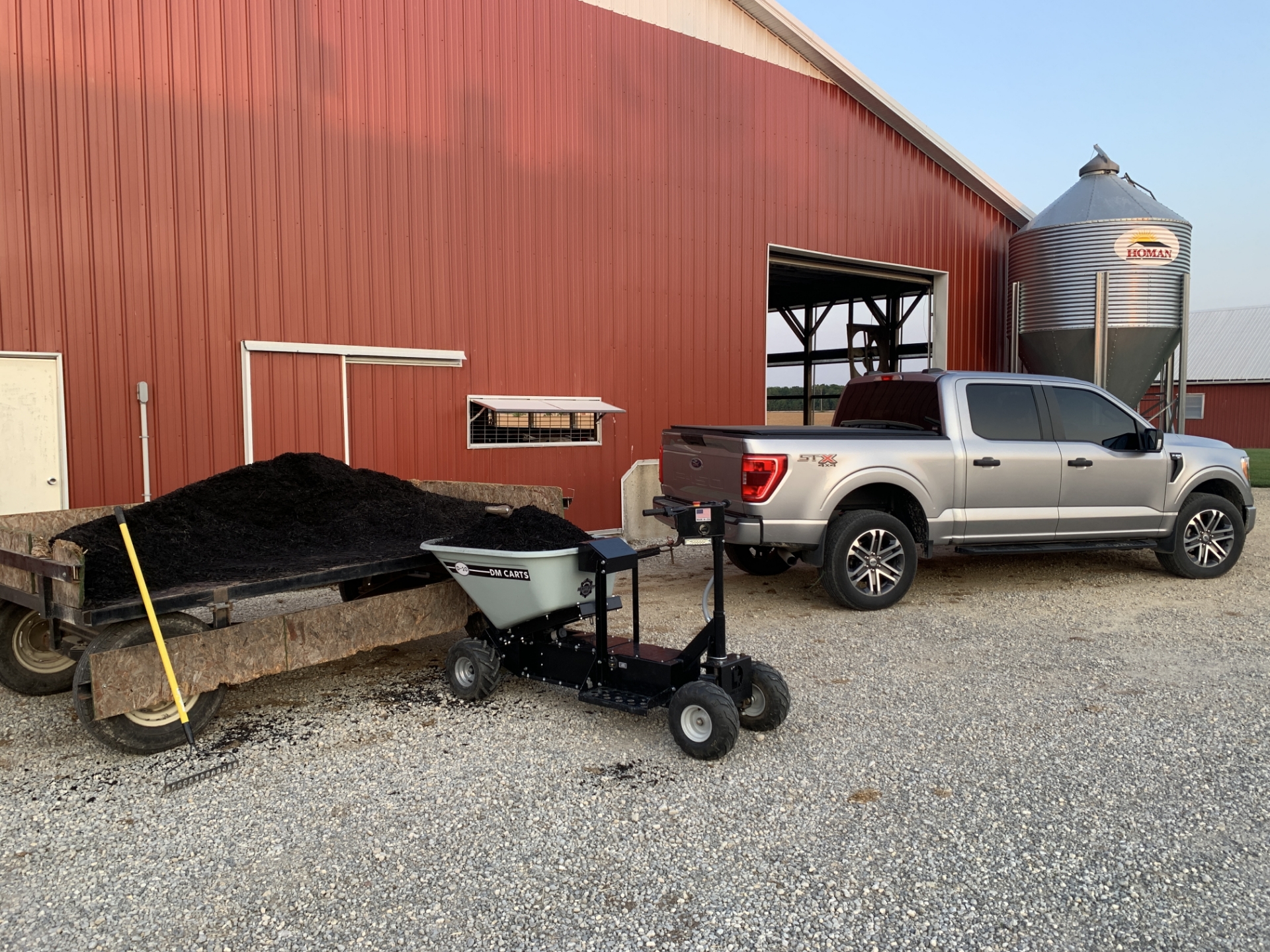 DM® D-10 Cart w/ Dump | Hog Slat